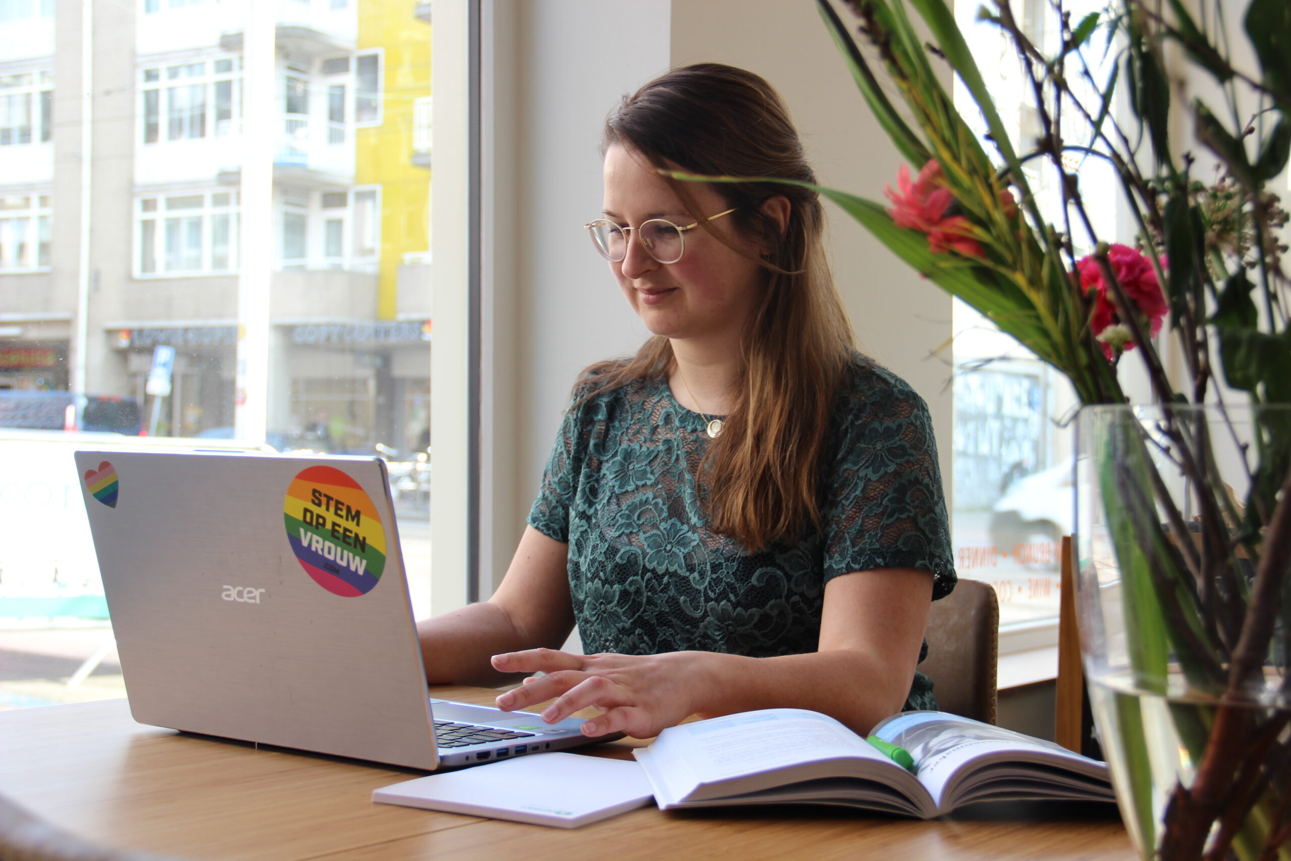 Learn Dutch Online with Koentact: Flexible, Fun and Effective
